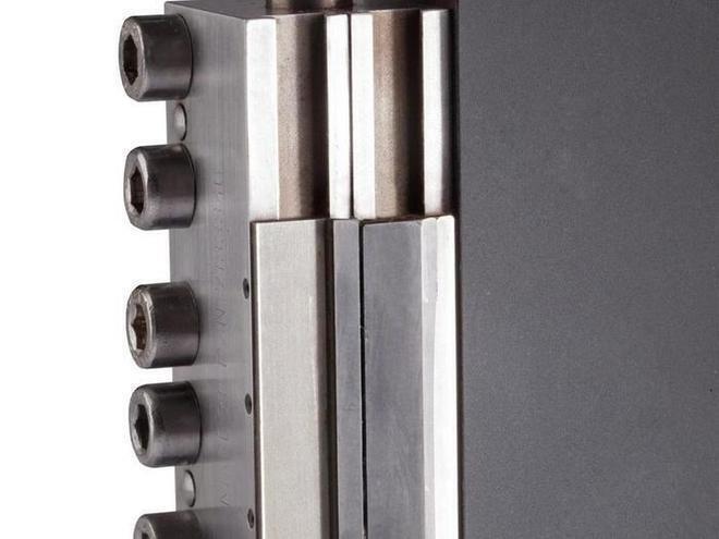 EF 60 V Edge Filling and Edge Sealing Slot Applicator